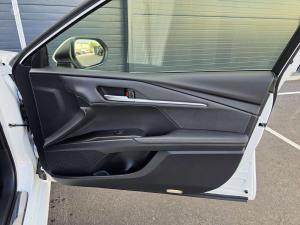 Balts Toyota Camry 2025 Kauņa, ar dzinēja tilpumu 2.49 L un nobraukumu 11 tūkst. km par 20900 €, foto 29 vietnē AUTOMOTO.COM.LV