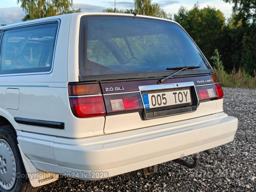 Белый Тойота Камри 1989 в Таллин, объемом двигателя 2.00 л и пробегом 143 тыс. км за 3600 €, фото 6 на AUTOMOTO.COM.LV