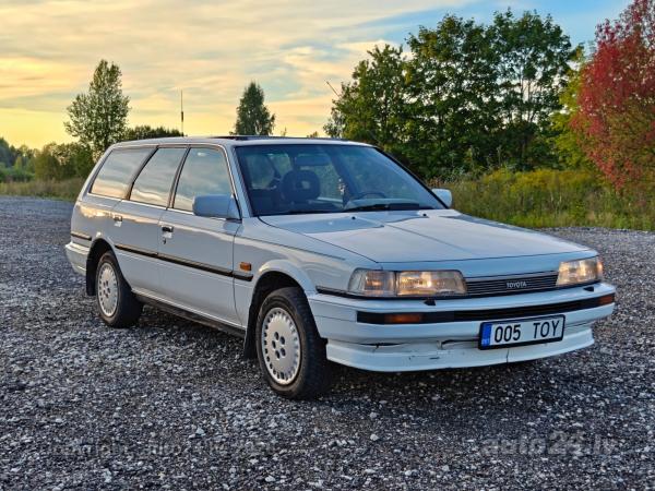 Белый Тойота Камри 1989 в Таллин, объемом двигателя 2.00 л и пробегом 143 тыс. км за 3600 €, фото 10 на AUTOMOTO.COM.LV