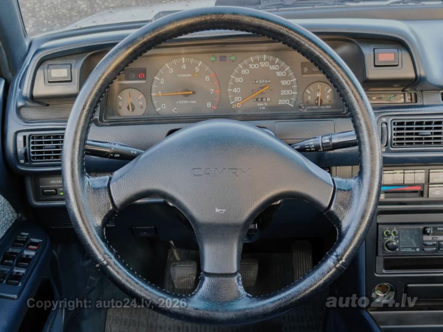 Белый Тойота Камри 1989 в Таллин, объемом двигателя 2.00 л и пробегом 143 тыс. км за 3600 €, фото 15 на AUTOMOTO.COM.LV