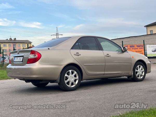 Dzeltens Toyota Camry 2003 Narva, ar dzinēja tilpumu 2.40 L un nobraukumu 188 tūkst. km par 2499 €, foto 5 vietnē AUTOMOTO.COM.LV
