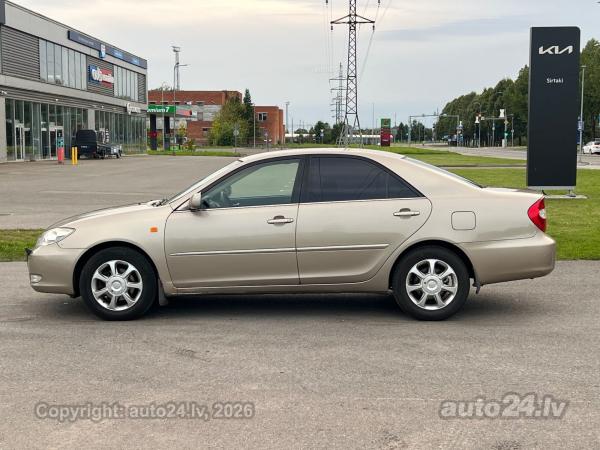Dzeltens Toyota Camry 2003 Narva, ar dzinēja tilpumu 2.40 L un nobraukumu 188 tūkst. km par 2499 €, foto 9 vietnē AUTOMOTO.COM.LV
