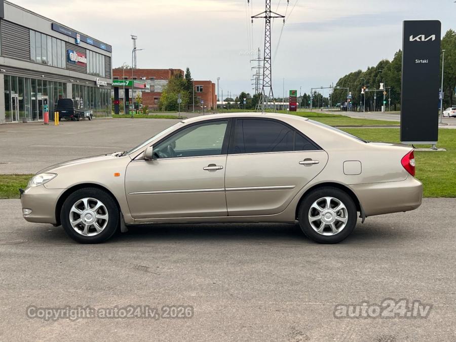Желтый Тойота Камри 2003 в Нарва, объемом двигателя 2.40 л и пробегом 188 тыс. км за 2499 €, фото 10 на AUTOMOTO.COM.LV