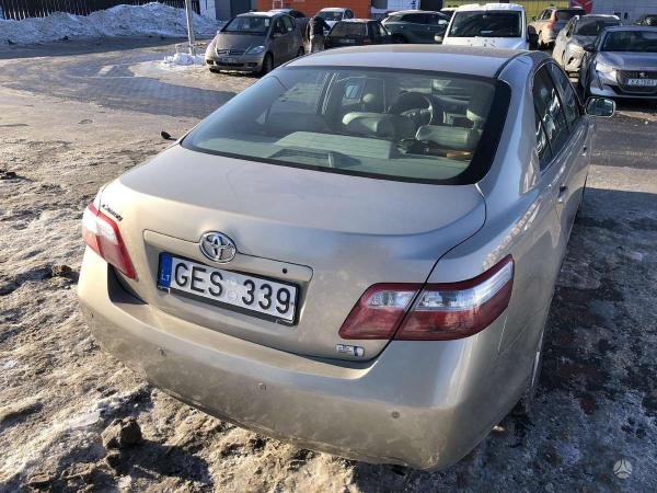 Dzeltens Toyota Camry 2008 Viļņa, ar dzinēja tilpumu 2.36 L un nobraukumu 257 tūkst. km par 2499 €, foto 4 vietnē AUTOMOTO.COM.LV