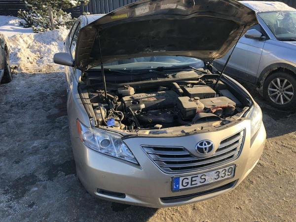Dzeltens Toyota Camry 2008 Viļņa, ar dzinēja tilpumu 2.36 L un nobraukumu 257 tūkst. km par 2499 €, foto 10 vietnē AUTOMOTO.COM.LV
