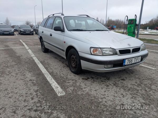 Grey Toyota Carina 1997 in Tartu, with an engine capacity of 1.60 L and mileage of 332 thousand km for 1500 €, photo 2 on AUTOMOTO.COM.LV