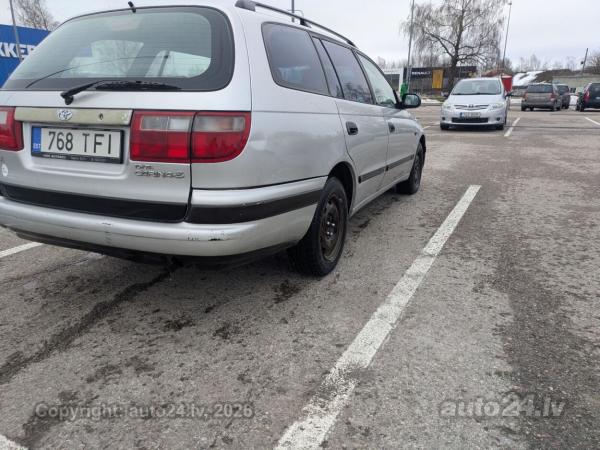 Grey Toyota Carina 1997 in Tartu, with an engine capacity of 1.60 L and mileage of 332 thousand km for 1500 €, photo 4 on AUTOMOTO.COM.LV