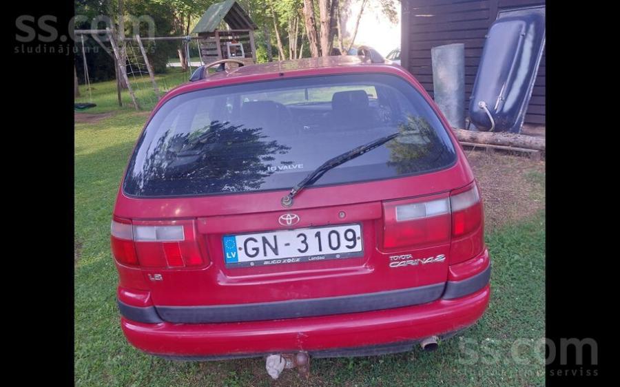 Sarkans Toyota Carina 1995 Daugavpils, ar dzinēja tilpumu 1.80 L un nobraukumu 366 tūkst. km par 1200 €, foto 4 vietnē AUTOMOTO.COM.LV