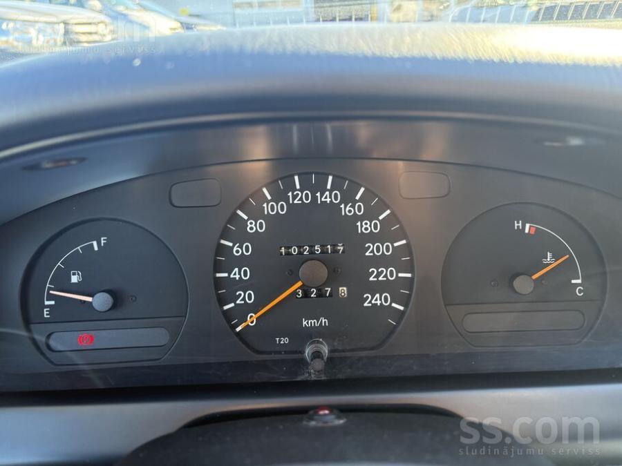 Balts Toyota Carina 1997 Ventspils, ar dzinēja tilpumu 1.60 L un nobraukumu 103 tūkst. km par 4500 €, foto 15 vietnē AUTOMOTO.COM.LV