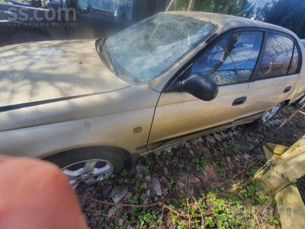 Dzeltens Toyota Carina 1992 Rīga, ar dzinēja tilpumu 1.60 L un nobraukumu 240 tūkst. km par 1000 €, foto 4 vietnē AUTOMOTO.COM.LV