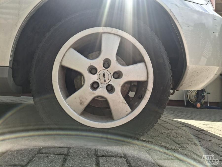 Pelēks Toyota Celica 2002 Alīta, ar dzinēja tilpumu 1.80 L un nobraukumu 294 tūkst. km par 3900 €, foto 12 vietnē AUTOMOTO.COM.LV