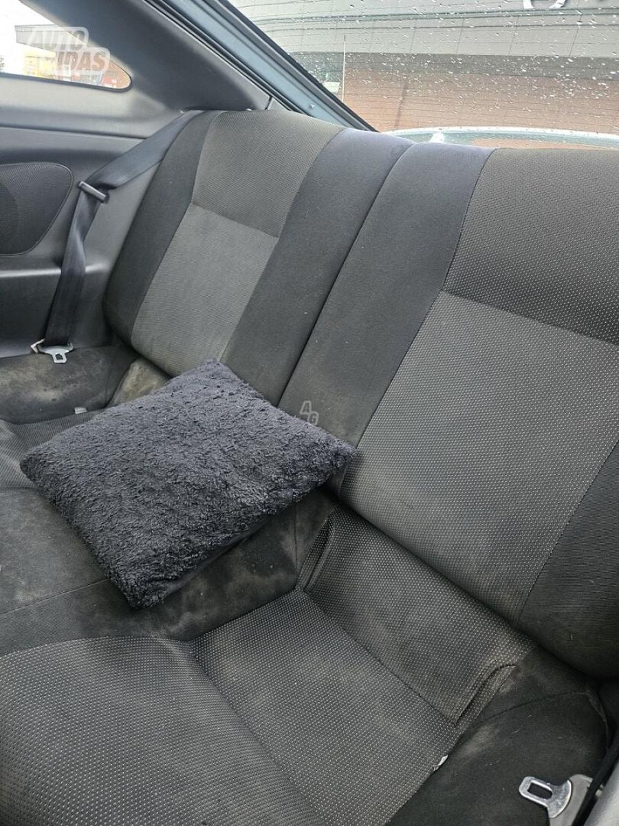 Toyota Celica 2005 Šauļi, ar dzinēja tilpumu 1.80 L un nobraukumu 136 tūkst. km par 3500 €, foto 9 vietnē AUTOMOTO.COM.LV
