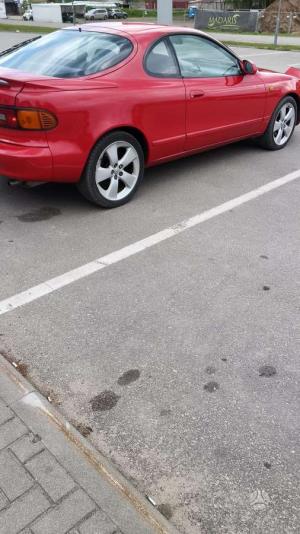 Sarkans Toyota Celica 1993 Klaipėda, ar dzinēja tilpumu 2.00 L un nobraukumu 261 tūkst. km par 4500 €, foto 4 vietnē AUTOMOTO.COM.LV