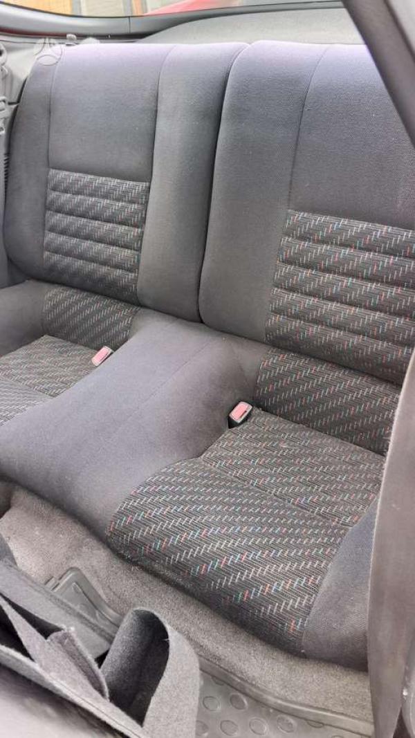 Sarkans Toyota Celica 1993 Klaipėda, ar dzinēja tilpumu 2.00 L un nobraukumu 261 tūkst. km par 4500 €, foto 6 vietnē AUTOMOTO.COM.LV
