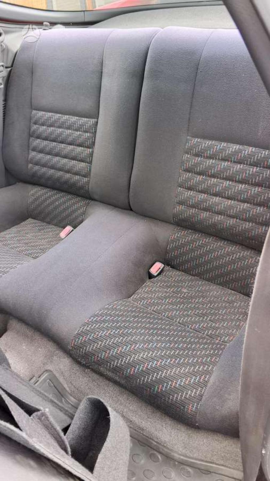 Sarkans Toyota Celica 1993 Klaipėda, ar dzinēja tilpumu 2.00 L un nobraukumu 261 tūkst. km par 4500 €, foto 7 vietnē AUTOMOTO.COM.LV