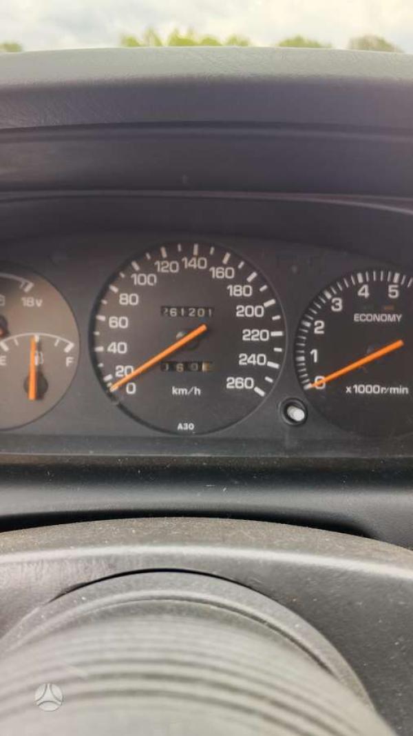 Sarkans Toyota Celica 1993 Klaipėda, ar dzinēja tilpumu 2.00 L un nobraukumu 261 tūkst. km par 4500 €, foto 8 vietnē AUTOMOTO.COM.LV