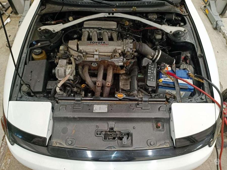 Balts Toyota Celica 2001 Klaipėda, ar dzinēja tilpumu 2.00 L un nobraukumu 270 tūkst. km par 4500 €, foto 8 vietnē AUTOMOTO.COM.LV