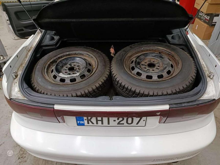Balts Toyota Celica 2001 Klaipėda, ar dzinēja tilpumu 2.00 L un nobraukumu 270 tūkst. km par 4500 €, foto 11 vietnē AUTOMOTO.COM.LV