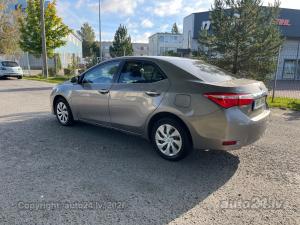Beige Toyota Corolla 2015 in Tallinn, with an engine capacity of 1.60 L and mileage of 119 thousand km for 8500 €, photo 7 on AUTOMOTO.COM.LV