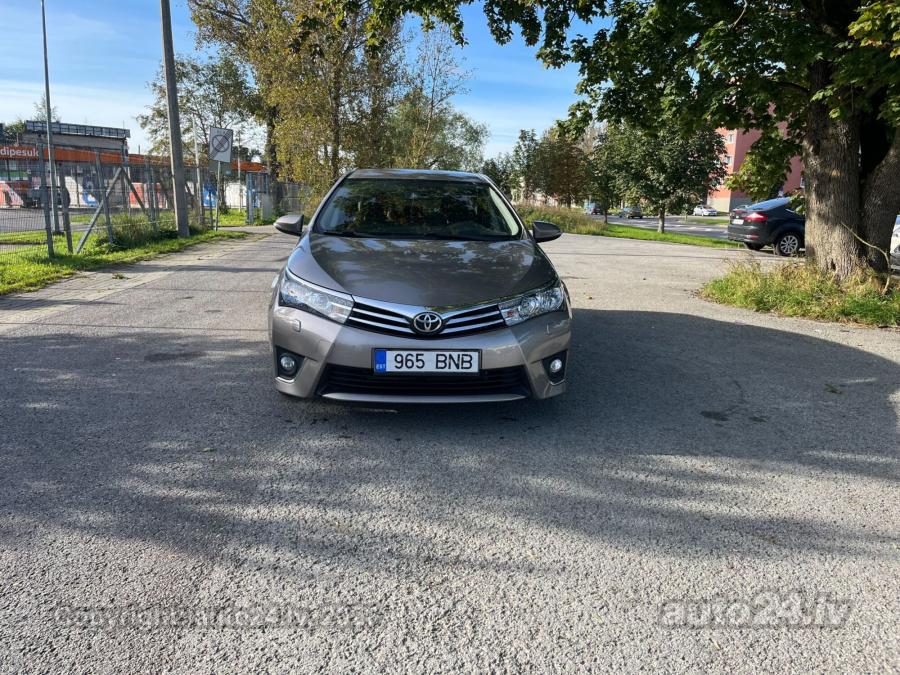 Beige Toyota Corolla 2015 in Tallinn, with an engine capacity of 1.60 L and mileage of 119 thousand km for 8500 €, photo 8 on AUTOMOTO.COM.LV