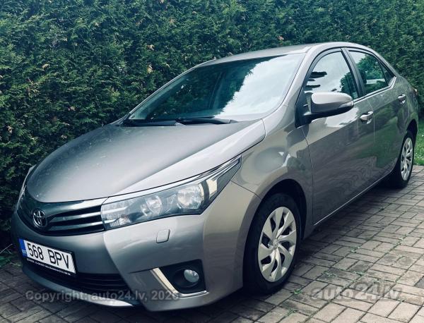Beige Toyota Corolla 2016 in Tallinn, with an engine capacity of 1.60 L and mileage of 157 thousand km for 9900 €, photo 2 on AUTOMOTO.COM.LV