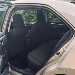 Beige Toyota Corolla 2016 in Tallinn, with an engine capacity of 1.60 L and mileage of 158 thousand km for 9900 €, photo 14 on AUTOMOTO.COM.LV