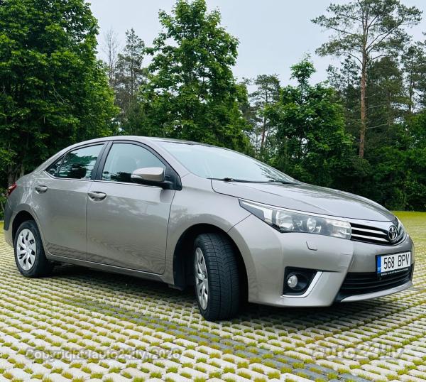 Beige Toyota Corolla 2016 in Tallinn, with an engine capacity of 1.60 L and mileage of 158 thousand km for 9900 €, photo 4 on AUTOMOTO.COM.LV
