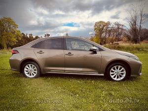 Smilšu krāsa Toyota Corolla 2019 Tallina, ar dzinēja tilpumu 1.80 L un nobraukumu 72 tūkst. km par 19500 €, foto 5 vietnē AUTOMOTO.COM.LV