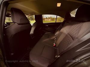 Smilšu krāsa Toyota Corolla 2019 Tallina, ar dzinēja tilpumu 1.80 L un nobraukumu 72 tūkst. km par 19500 €, foto 12 vietnē AUTOMOTO.COM.LV