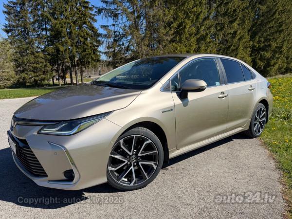 Smilšu krāsa Toyota Corolla 2020 Tallina, ar dzinēja tilpumu 1.80 L un nobraukumu 95 tūkst. km par 17500 €, foto  vietnē AUTOMOTO.COM.LV