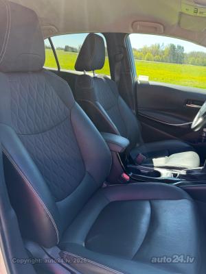 Smilšu krāsa Toyota Corolla 2020 Tallina, ar dzinēja tilpumu 1.80 L un nobraukumu 95 tūkst. km par 17500 €, foto 8 vietnē AUTOMOTO.COM.LV