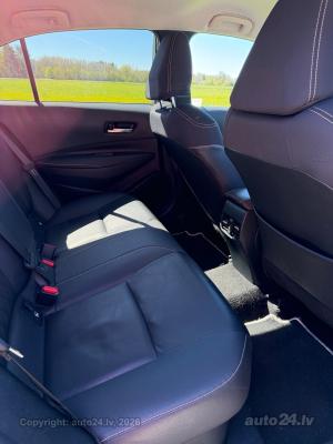 Smilšu krāsa Toyota Corolla 2020 Tallina, ar dzinēja tilpumu 1.80 L un nobraukumu 95 tūkst. km par 17500 €, foto 10 vietnē AUTOMOTO.COM.LV