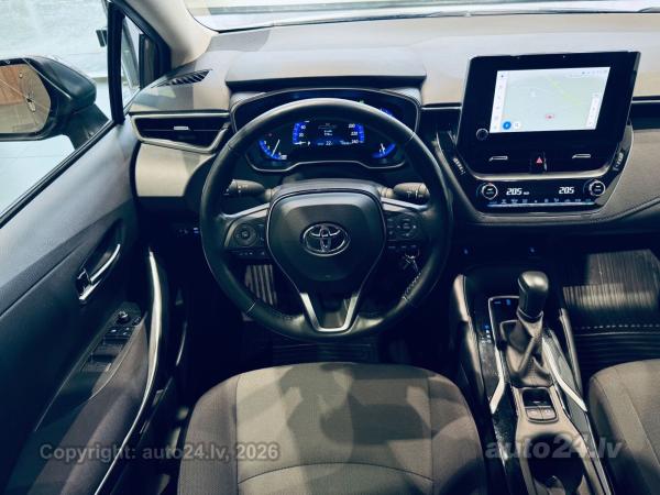 Smilšu krāsa Toyota Corolla 2022 Pērnava, ar dzinēja tilpumu 1.50 L un nobraukumu 42 tūkst. km par 18400 €, foto 4 vietnē AUTOMOTO.COM.LV