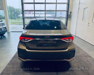 Beige Toyota Corolla 2022 in Parnu, with an engine capacity of 1.50 L and mileage of 42 thousand km for 18400 €, photo 13 on AUTOMOTO.COM.LV
