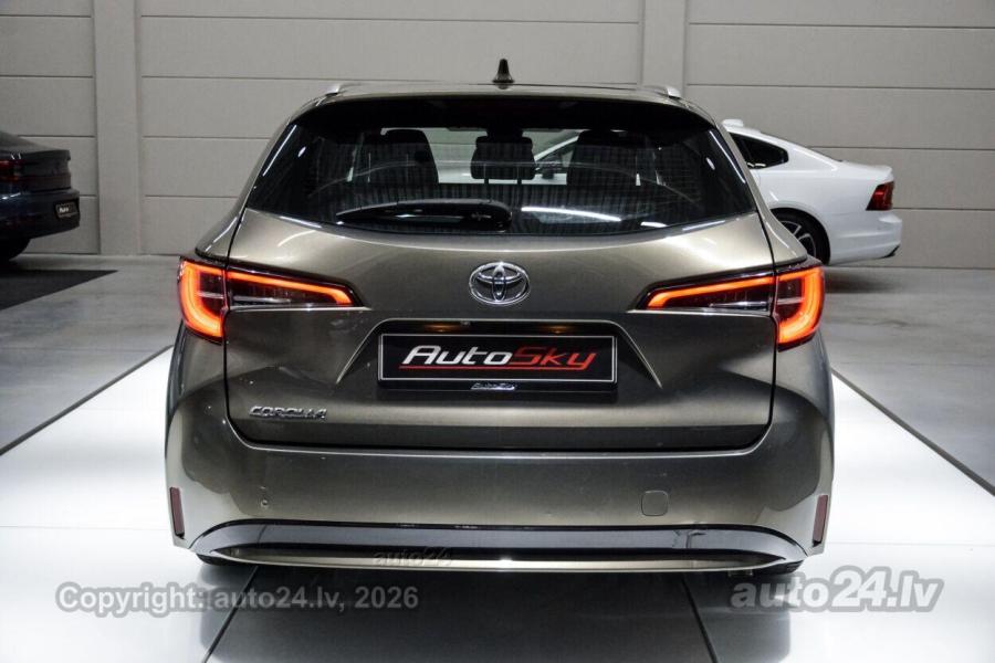 Smilšu krāsa Toyota Corolla 2019 Tallina, ar dzinēja tilpumu 1.20 L un nobraukumu 112 tūkst. km par 14850 €, foto 6 vietnē AUTOMOTO.COM.LV
