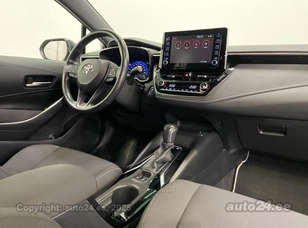 Smilšu krāsa Toyota Corolla 2021 Tallina, ar dzinēja tilpumu 1.80 L un nobraukumu 54 tūkst. km par 20900 €, foto 7 vietnē AUTOMOTO.COM.LV