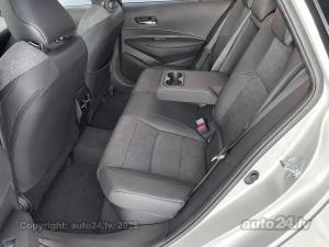 Beige Toyota Corolla 2021 in Tallinn, with an engine capacity of 1.80 L and mileage of 145 thousand km for 18290 €, photo 10 on AUTOMOTO.COM.LV