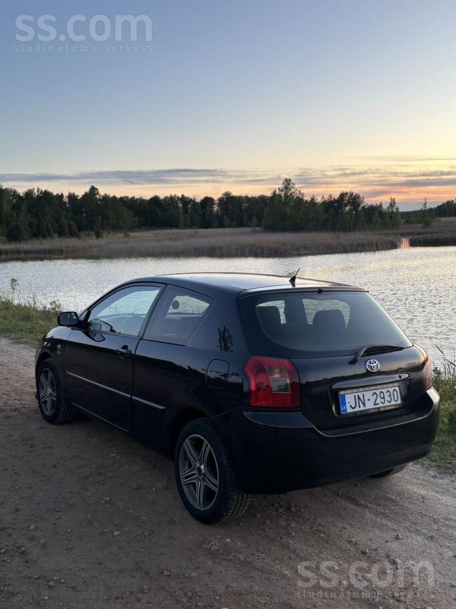 Melns Toyota Corolla 2002 Rīga, ar dzinēja tilpumu 2.00 L un nobraukumu 340 tūkst. km par 550 €, foto 4 vietnē AUTOMOTO.COM.LV