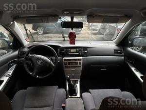 Melns Toyota Corolla 2002 Rīga, ar dzinēja tilpumu 2.00 L un nobraukumu 340 tūkst. km par 550 €, foto 7 vietnē AUTOMOTO.COM.LV