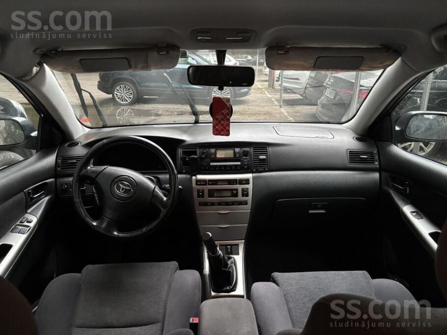Melns Toyota Corolla 2002 Rīga, ar dzinēja tilpumu 2.00 L un nobraukumu 340 tūkst. km par 550 €, foto 7 vietnē AUTOMOTO.COM.LV