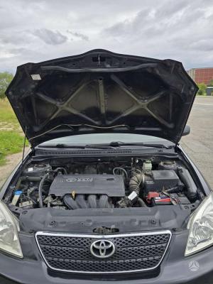 Black Toyota Corolla 2004 in Siauliai, with an engine capacity of 1.40 L and mileage of 223 thousand km for 650 €, photo 9 on AUTOMOTO.COM.LV