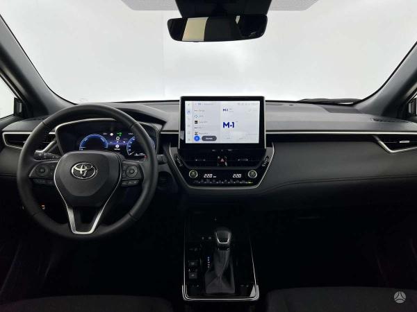 Melns Toyota Corolla 2025 Viļņa, ar dzinēja tilpumu 1.80 L un nobraukumu 10 tūkst. km par 33900 €, foto 8 vietnē AUTOMOTO.COM.LV