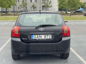 Black Toyota Corolla 2003 in Kaunas, with an engine capacity of 1.60 L and mileage of 284 thousand km for 650 €, photo 7 on AUTOMOTO.COM.LV