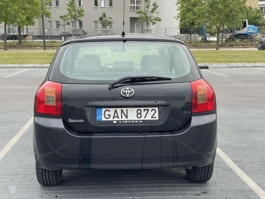 Black Toyota Corolla 2003 in Kaunas, with an engine capacity of 1.60 L and mileage of 284 thousand km for 650 €, photo 7 on AUTOMOTO.COM.LV