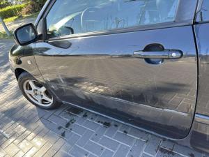 Black Toyota Corolla 2003 in Kaunas, with an engine capacity of 1.90 L and mileage of 347 thousand km for 410 €, photo 4 on AUTOMOTO.COM.LV
