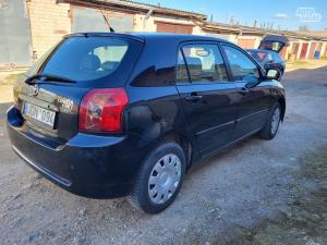 Black Toyota Corolla 2005 in Sirvintos, with an engine capacity of 1.40 L and mileage of 197 thousand km for 2550 €, photo 14 on AUTOMOTO.COM.LV