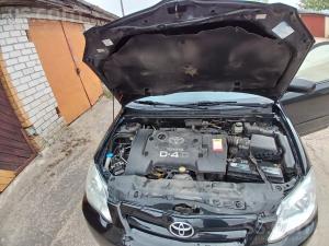 Black Toyota Corolla 2005 in Jelgava, with an engine capacity of 2.00 L and mileage of 330 thousand km for 1300 €, photo 3 on AUTOMOTO.COM.LV