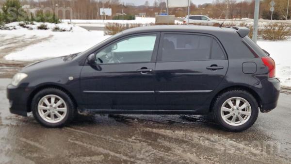 Black Toyota Corolla 2005 in Riga, with an engine capacity of 1.40 L and mileage of 0 thousand km for 1150 €, photo 8 on AUTOMOTO.COM.LV
