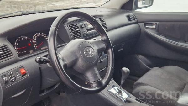 Black Toyota Corolla 2005 in Riga, with an engine capacity of 1.40 L and mileage of 0 thousand km for 1150 €, photo 10 on AUTOMOTO.COM.LV