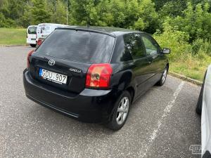 Black Toyota Corolla 2005 in Vilnius, with an engine capacity of 1.60 L and mileage of 237 thousand km for 450 €, photo 4 on AUTOMOTO.COM.LV